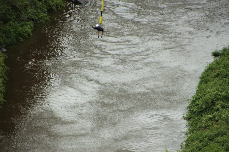 Crooked River Gorge with Bungee Jumping. – Inyour Face Images